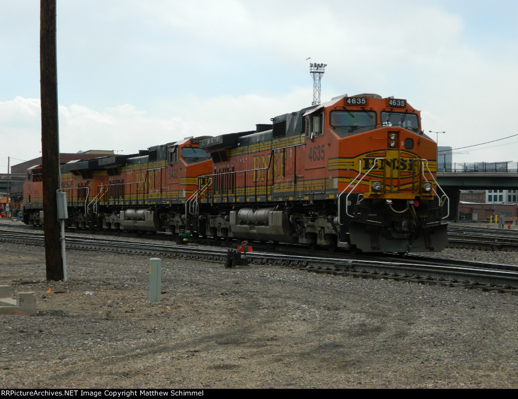 BNSF 4635